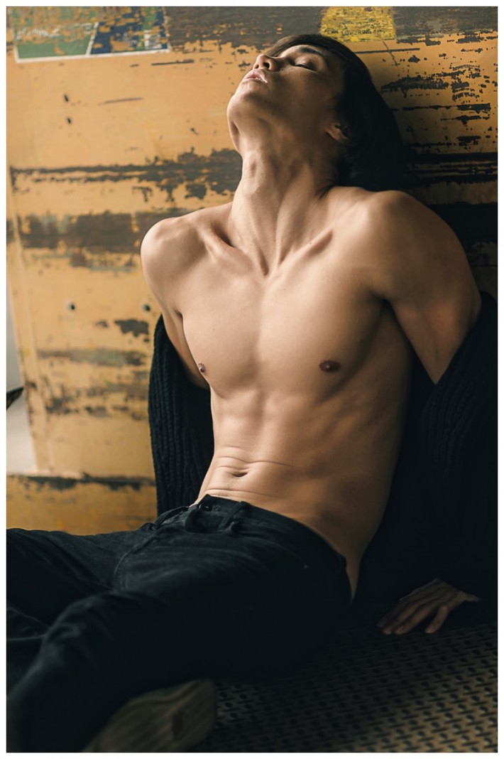 Daniel Karikomi Steps Out in Tommy Wu Shoot – The Fashionisto