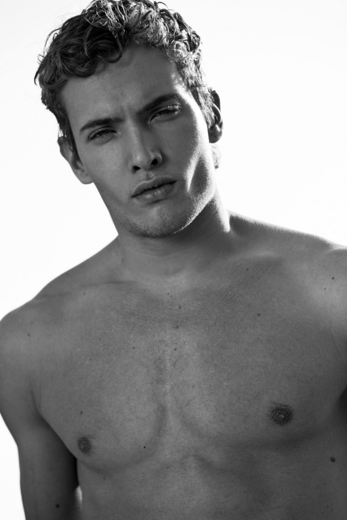 Portrait: Simon + David by Verena Mandragora – The Fashionisto