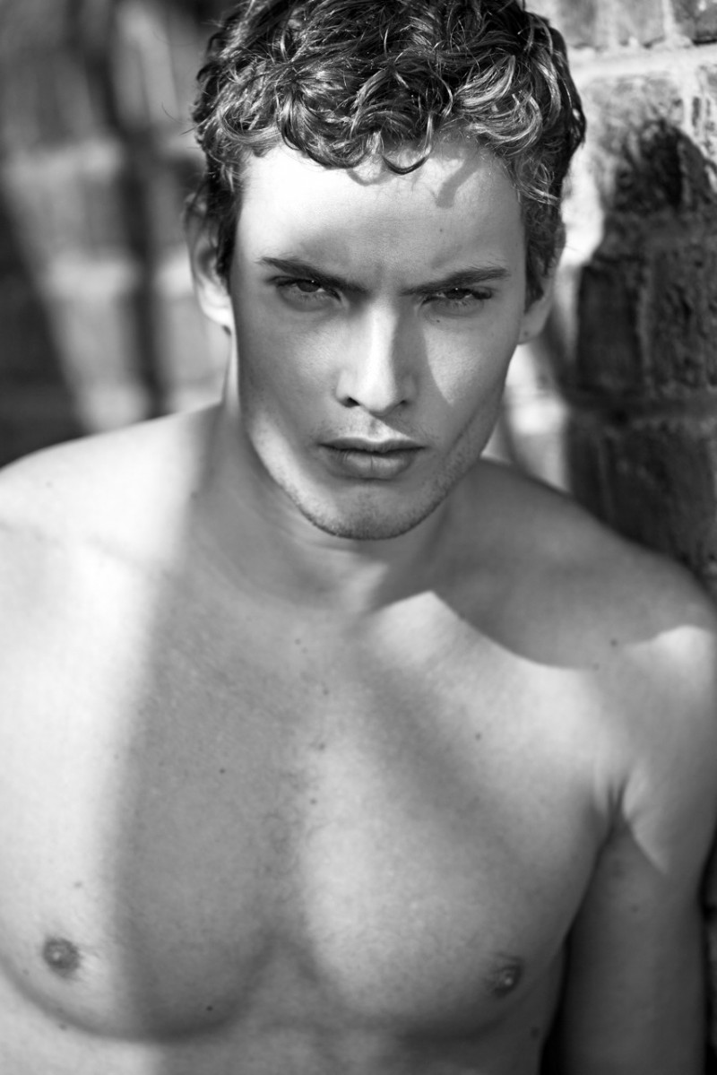 Portrait: Simon + David by Verena Mandragora – The Fashionisto