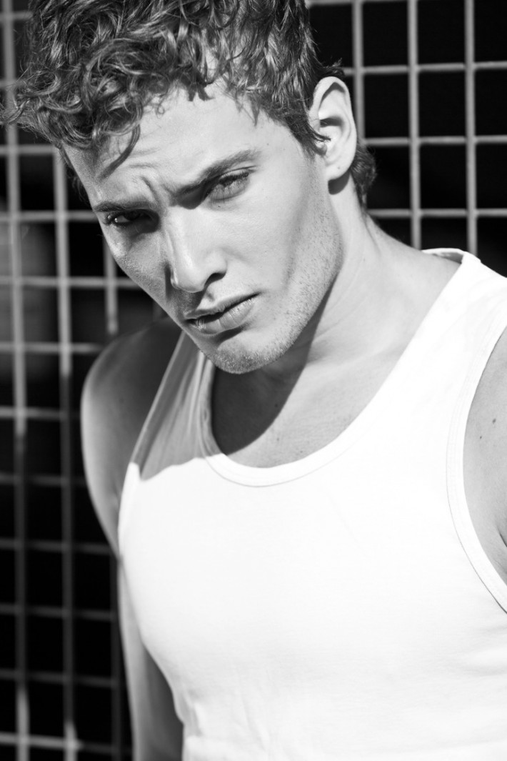 Portrait: Simon + David by Verena Mandragora – The Fashionisto