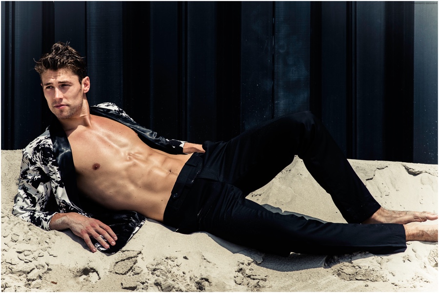 Exclusive: Matt Poeschl Hits the Beach in ‘Castaway’ – The Fashionisto