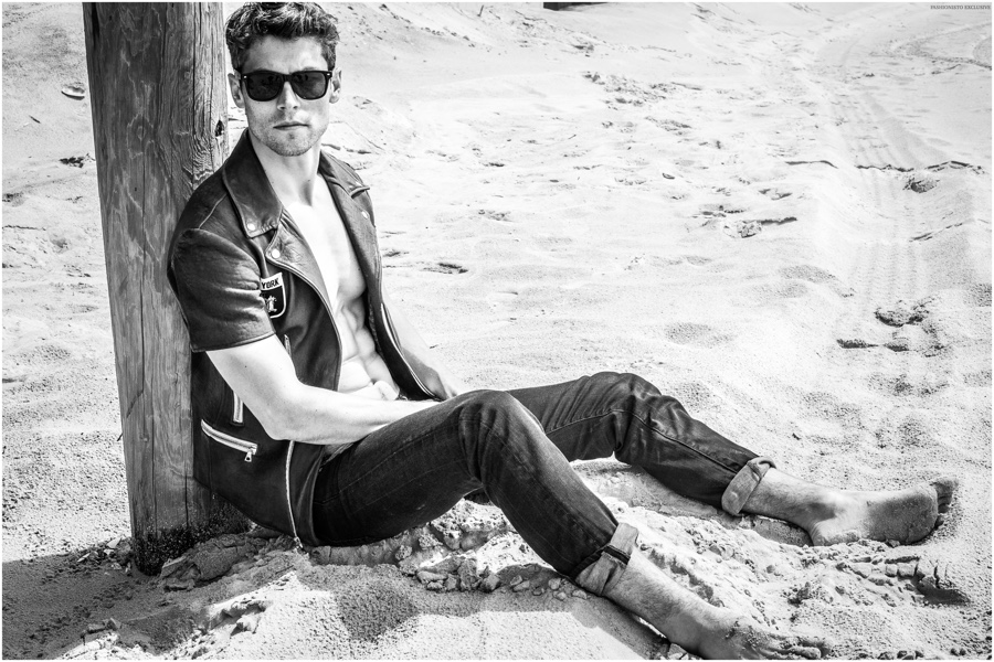 Exclusive: Matt Poeschl Hits the Beach in ‘Castaway’ – The Fashionisto