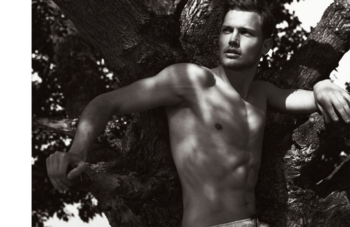 Exclusive: Stefan Pollmann Spends ‘A Day at the Beach’ – The Fashionisto