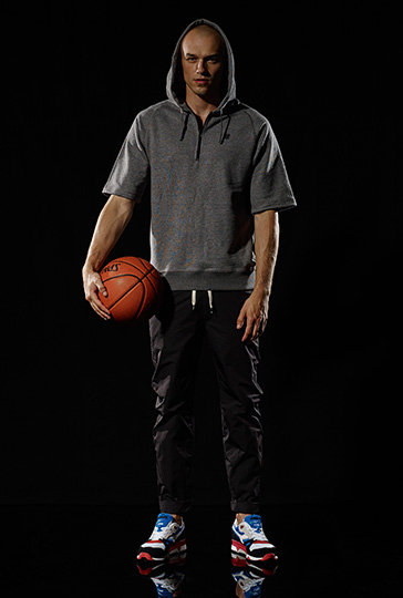 Adam Kaszewski Models Sporty Styles for Revolve Man – The Fashionisto