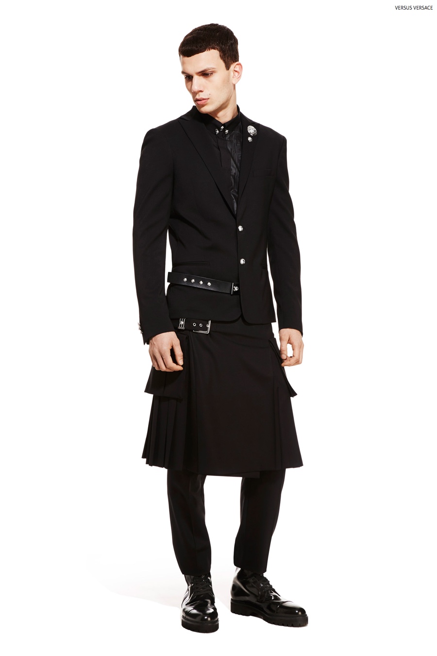 Versus Versace Fall/Winter 2015 Collection: Punk Military Chic – The ...