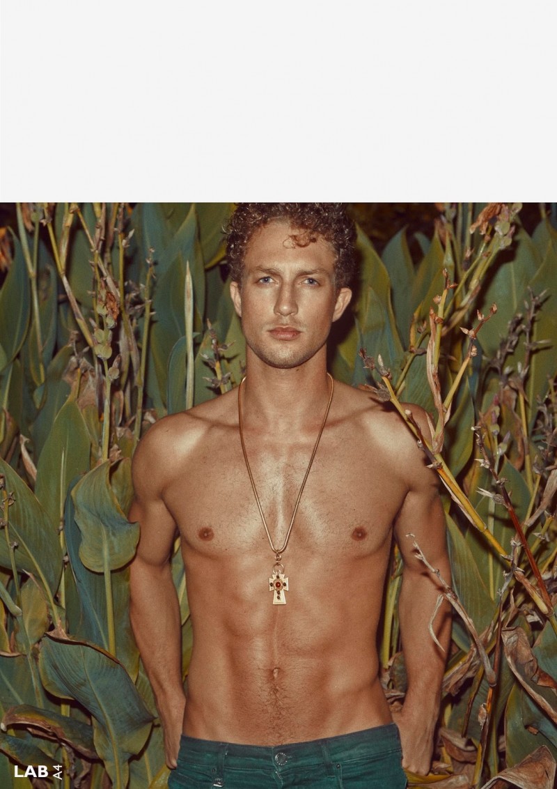 Ben Waddell is a Beach Body for Lab A4 Shoot – The Fashionisto