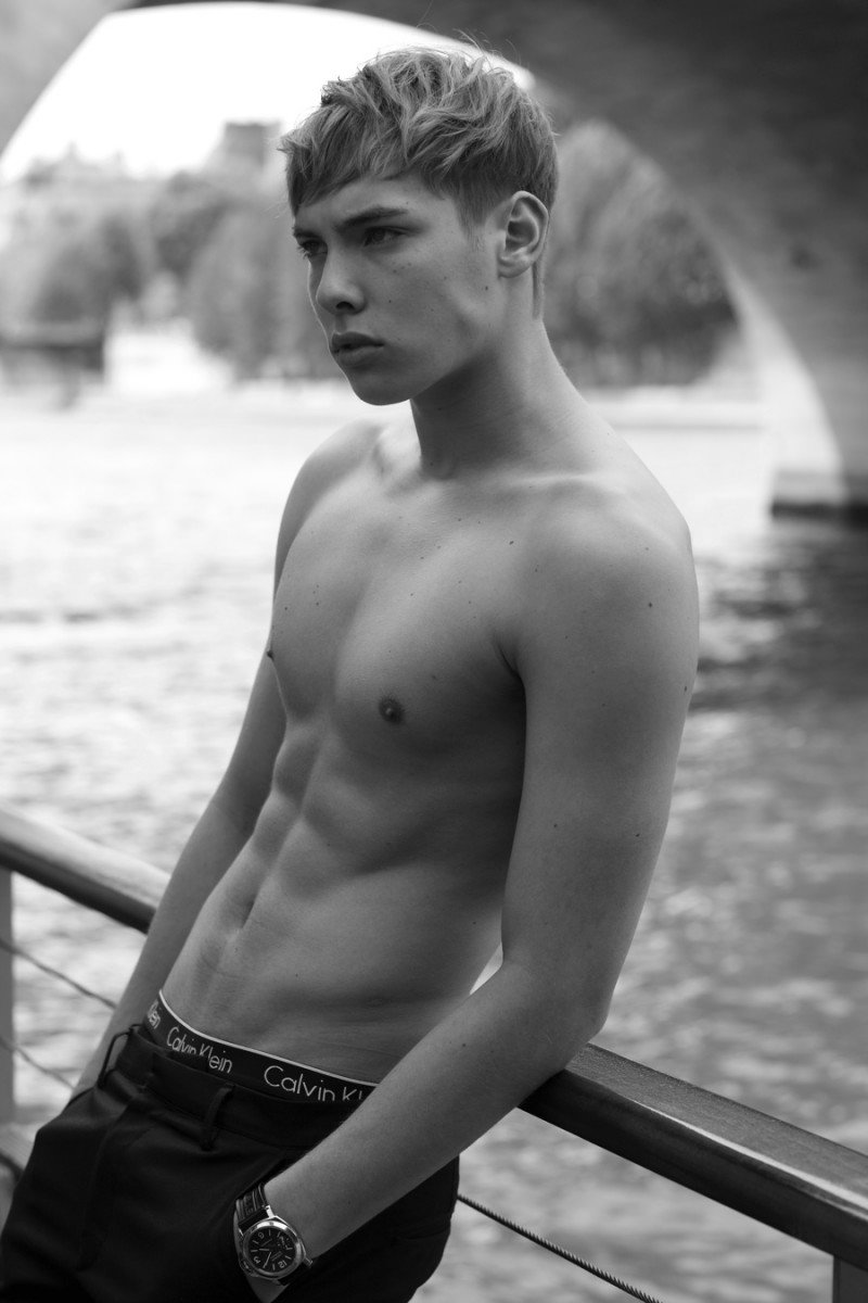 Exclusive: Introducing Alexander Brinitzer by Arnaldo Anaya-Lucca – The ...