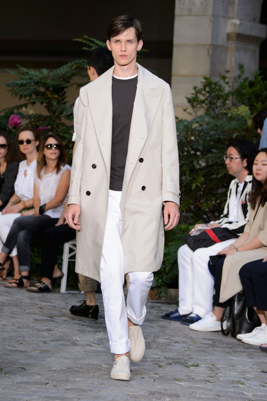 Officine Generale Spring/Summer 2016 Menswear Collection | Paris ...