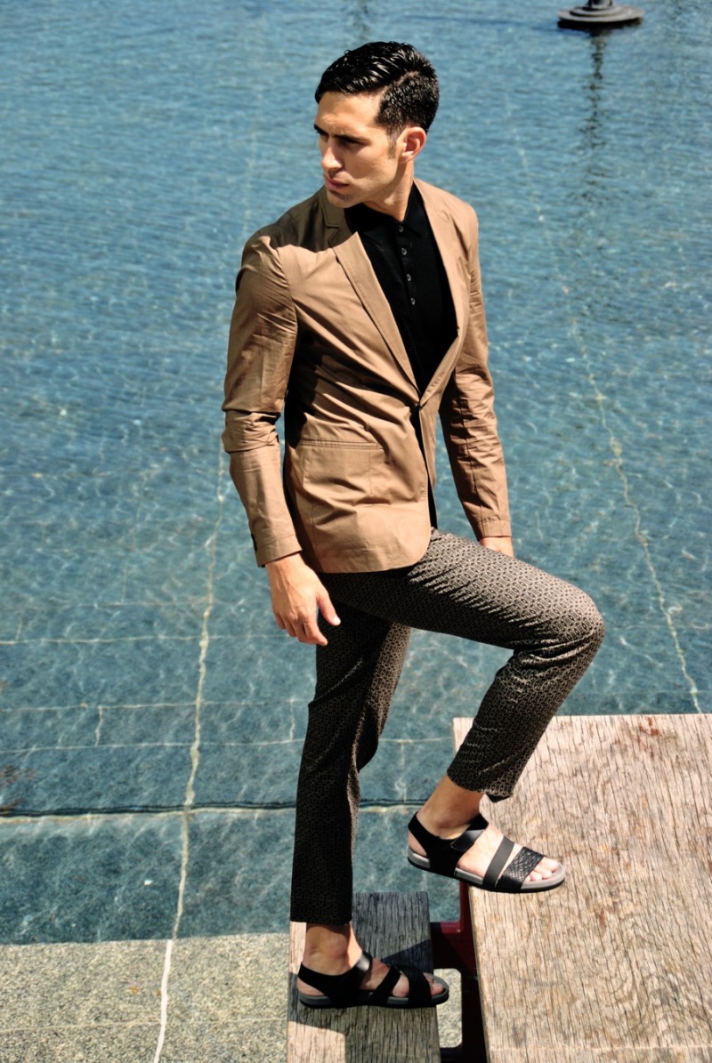Ruben Dons Brown Zara Look for Outdoors Photo Series – The Fashionisto