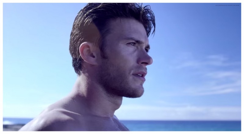 Scott Eastwood Dives Into Ocean for Davidoff Cool Water Fragrance ...