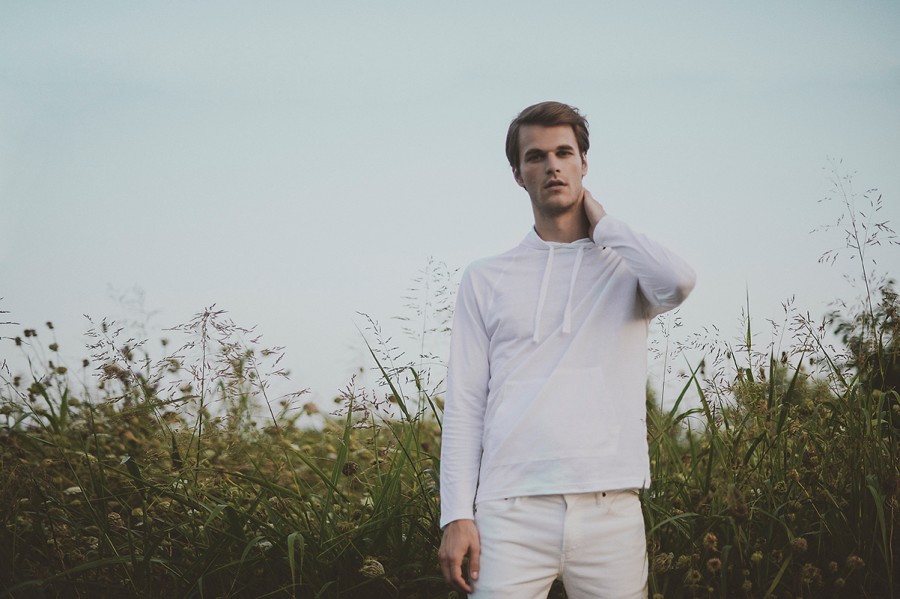 Jamison Murphy Heads Outdoors for Field Shoot by Morgan Chidsey – The Fashionisto