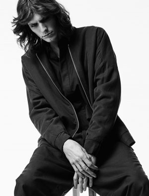Justin Gossman Channels Inner Rocker for Boys by Girls Shoot – The ...