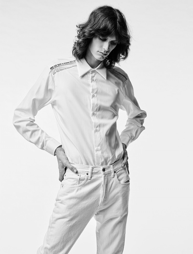 Justin Gossman Channels Inner Rocker for Boys by Girls Shoot – The ...