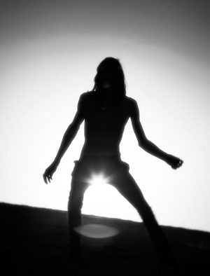 Justin Gossman Channels Inner Rocker for Boys by Girls Shoot – The ...