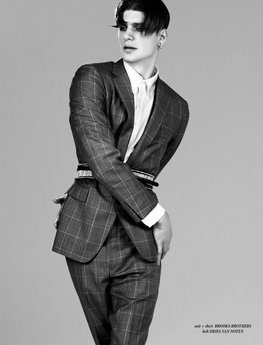 Steve Milatos Rocks Blue Hair Tips for Chasseur Cover Shoot – The ...