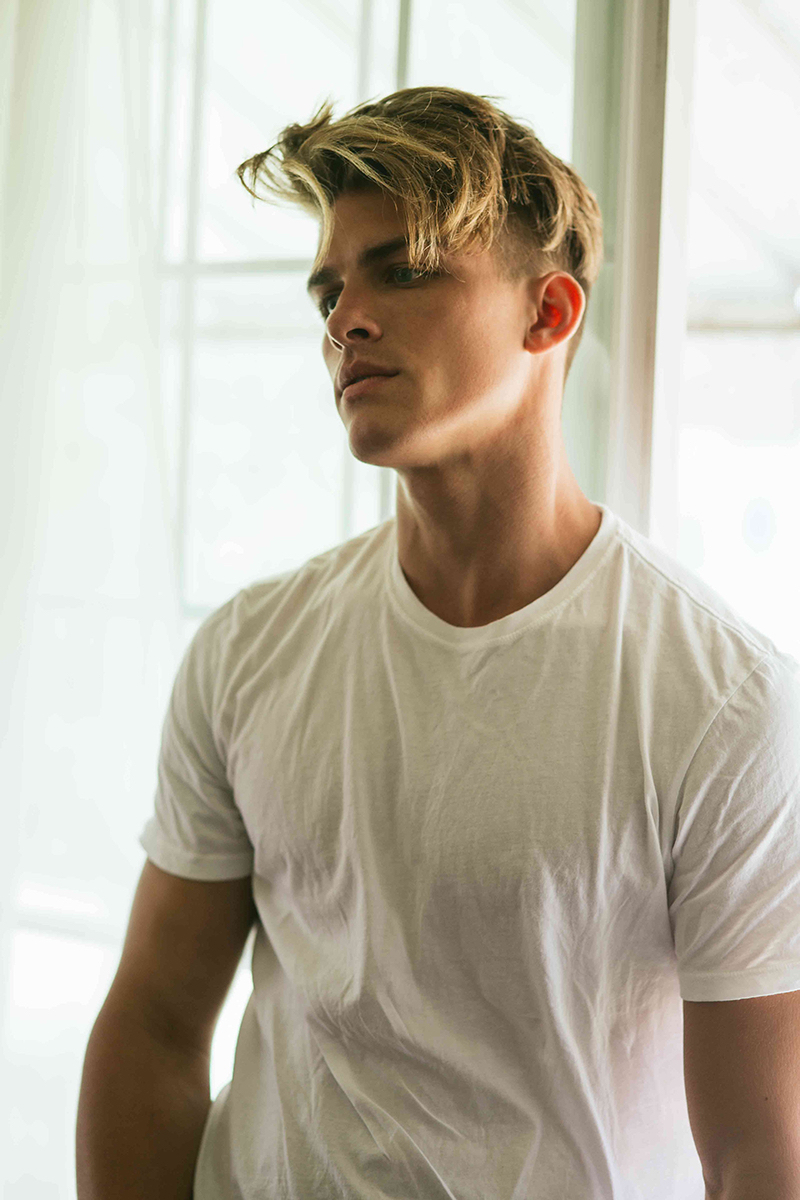 Exclusive: Austin Victoria by Jon Wong – The Fashionisto