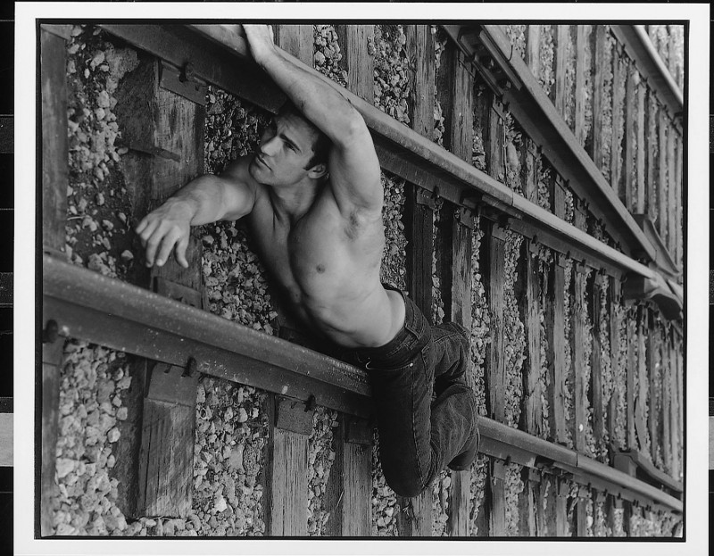 A Tribute to the Body: Armani Revisits 2000s Ads – The Fashionisto