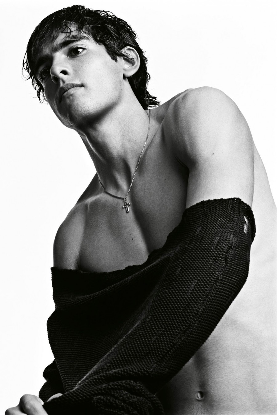 A Tribute to the Body: Armani Revisits 2000s Ads – The Fashionisto