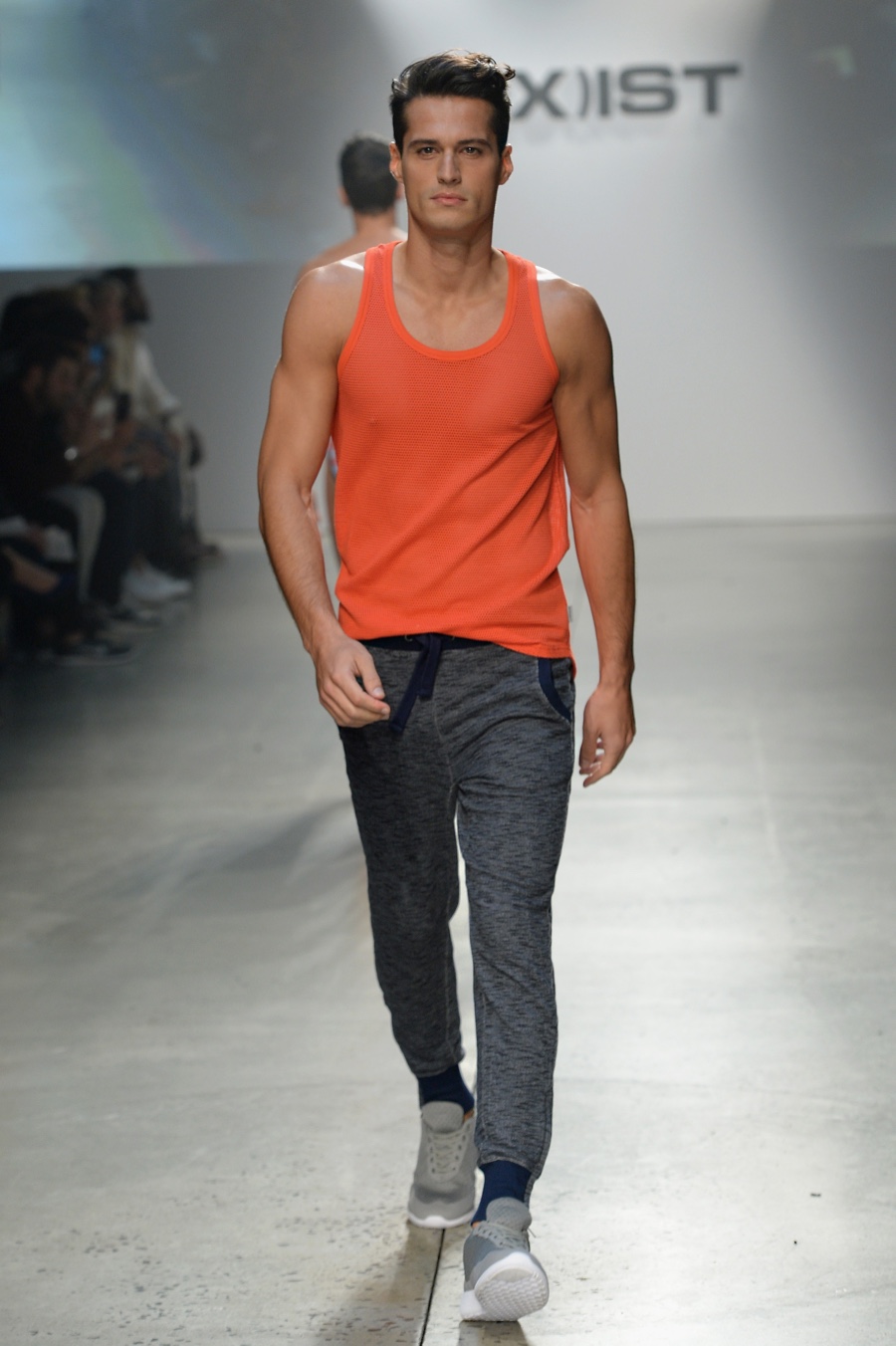 2(X)IST Spring/Summer 2016 Runway Show Pictures | The Fashionisto