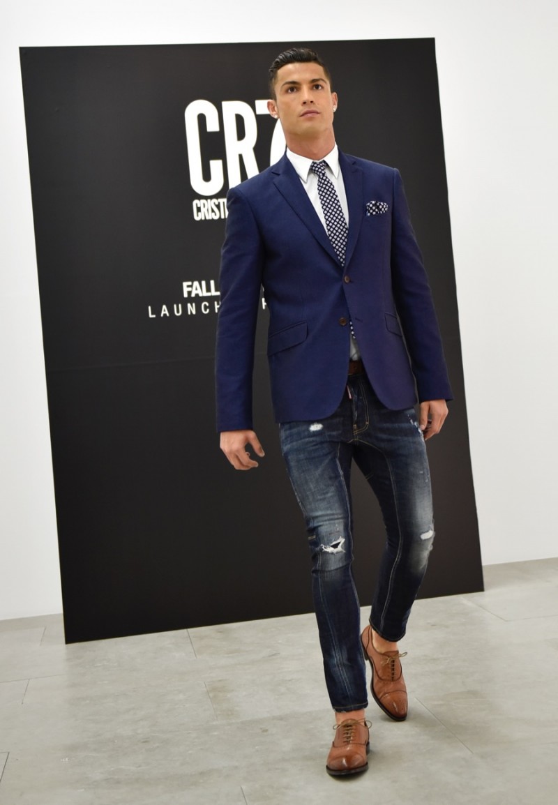 Cristiano Ronaldo Hits Catwalk for CR7 Footwear Fall/Winter 2015 – The ...