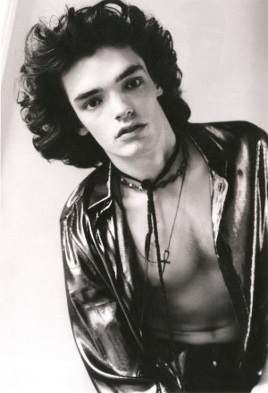 Oliver Greenall is Robert Mapplethorpe for CR Men’s Book – The Fashionisto