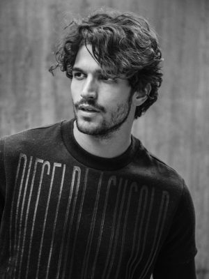 Portrait: Paul Kelly by Alejandro Brito – The Fashionisto