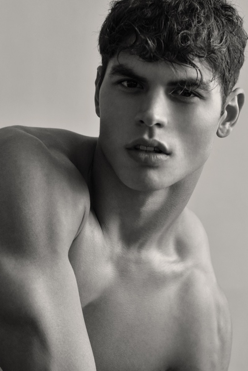 Portrait: Christopher George by Horacio Hamlet – The Fashionisto