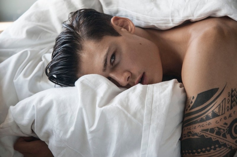 In Bed with Mario Adrion by Rick Day – The Fashionisto