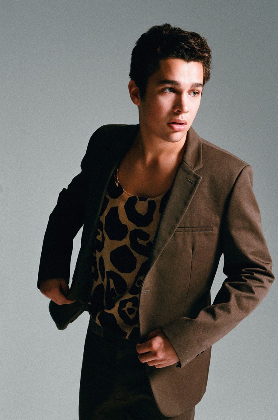 Austin Mahone Covers Paper Magazine, Talks Plans for 2016 – The Fashionisto