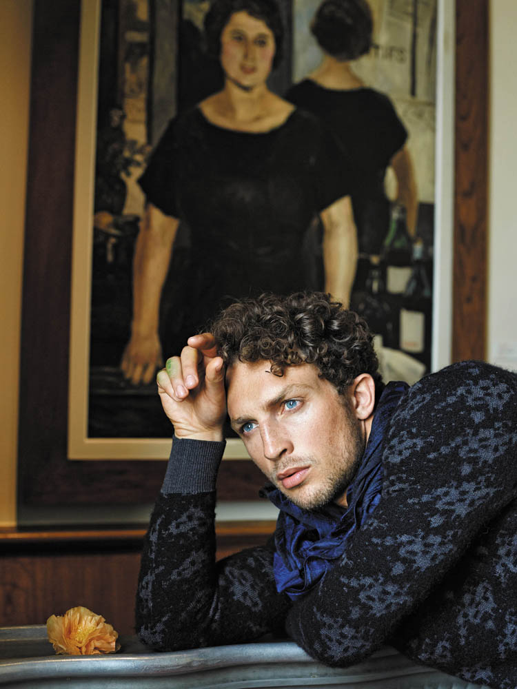 L’Artiste: Ben Waddell Inspires in Luxe Fashions – The Fashionisto