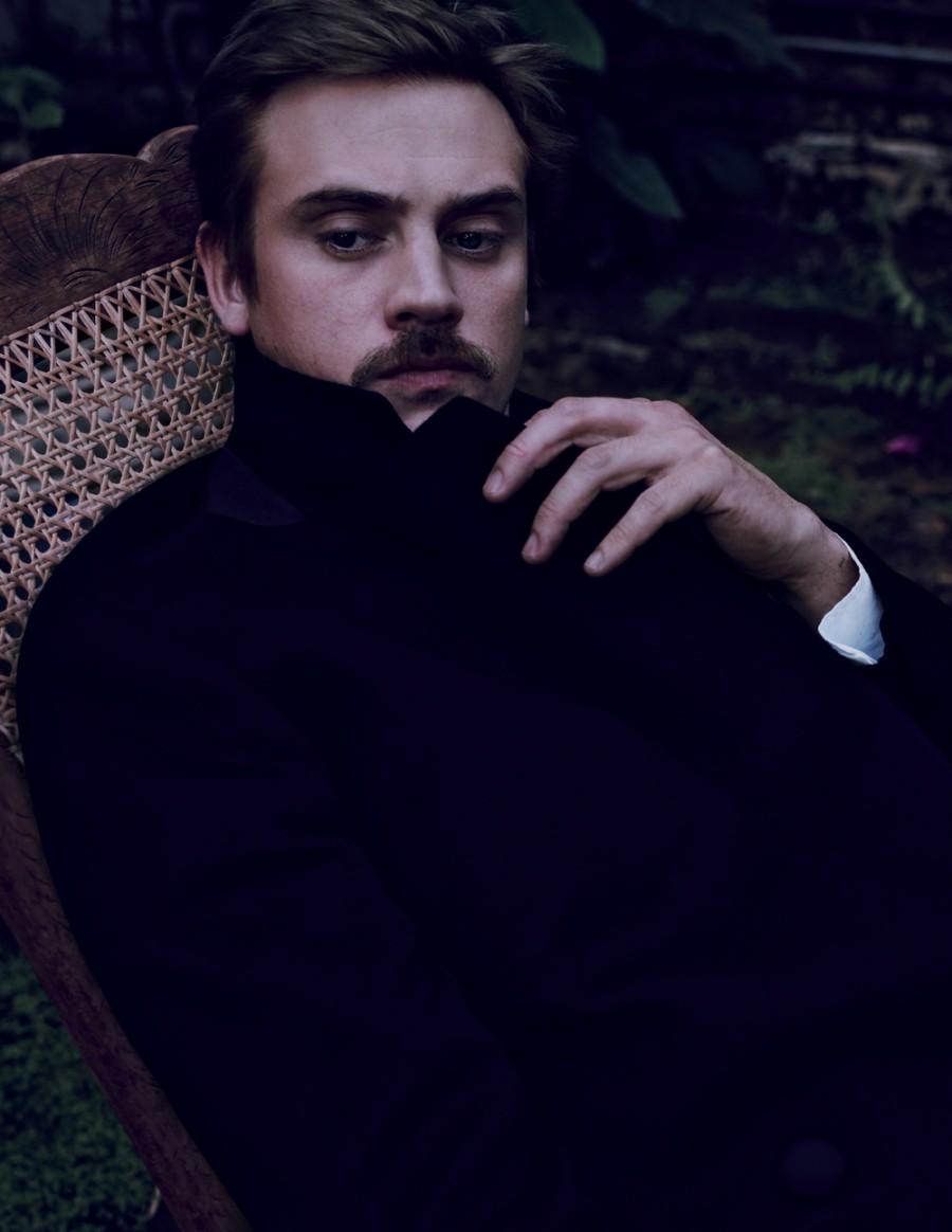 Boyd Holbrook Covers Man of the World, Reveals End of Engagement ...