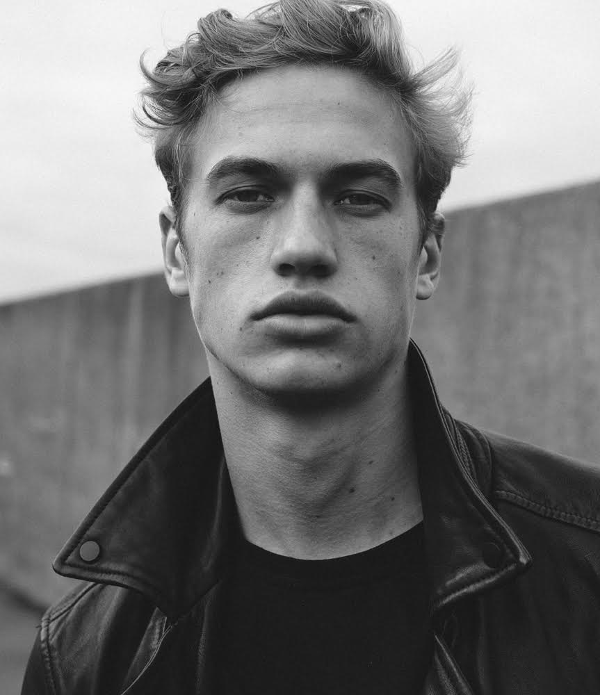 Portrait: Paul François by Joseph Sinclair – The Fashionisto