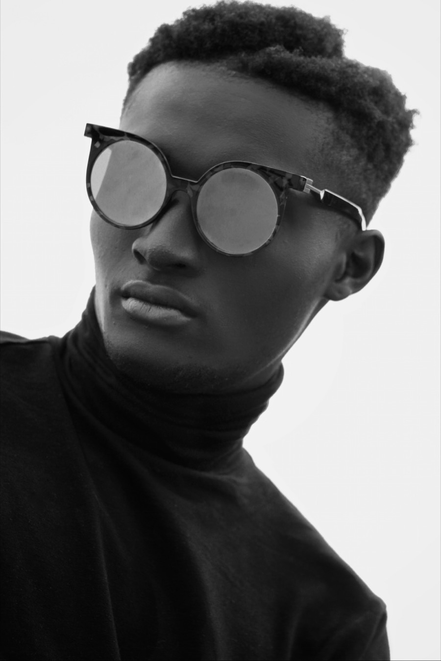 Exclusive: Red Models by Oscar Correcher – The Fashionisto