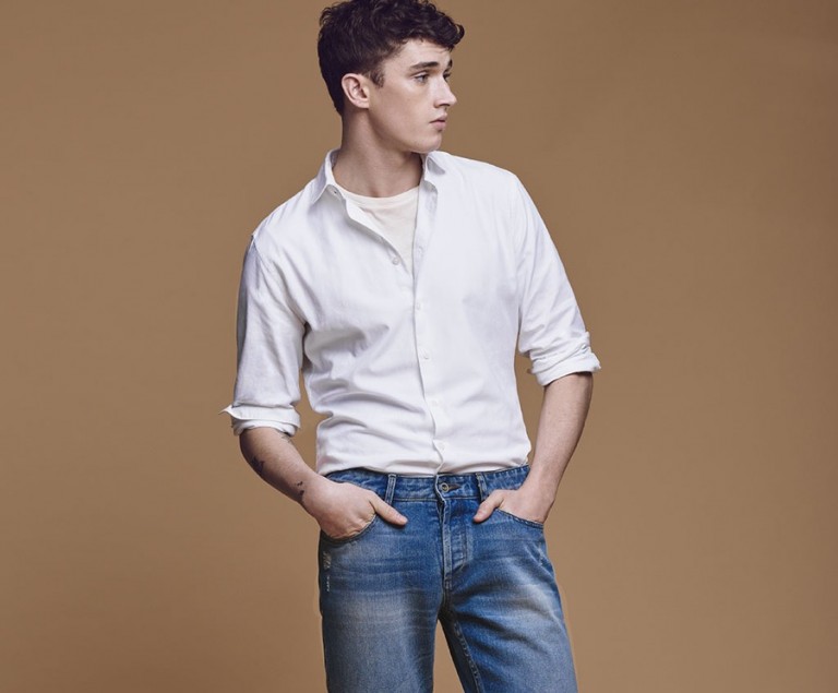 Mango Denim Guide: Matthew Holt Models Latest Fits – The Fashionisto