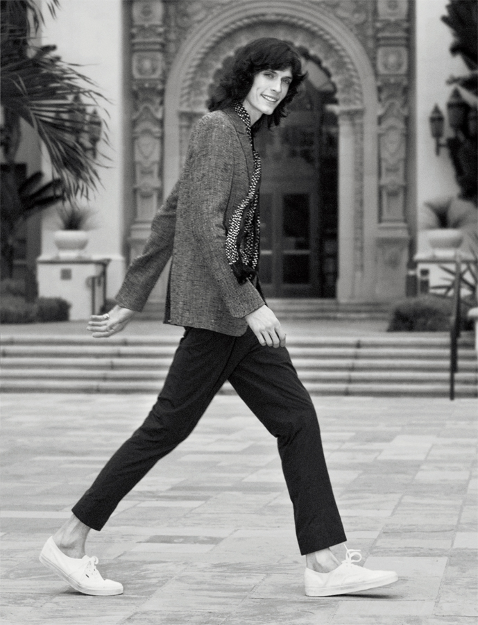 Justin Gossman Struts for Numéro Homme Spread – The Fashionisto