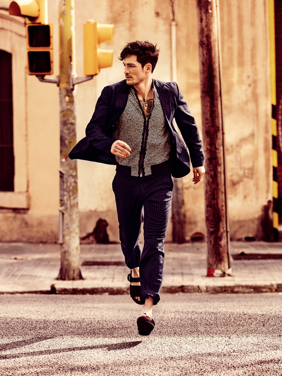 City Style: Icon El País Embraces Designer Proportions – The Fashionisto