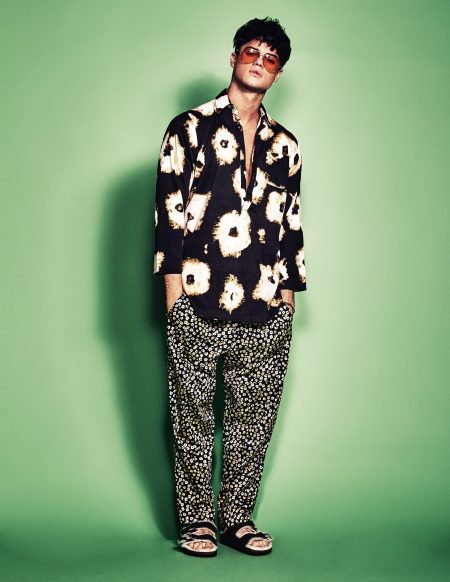 Kitsch: Christian Williams & Harry Goodwins by Mark Cant – The Fashionisto