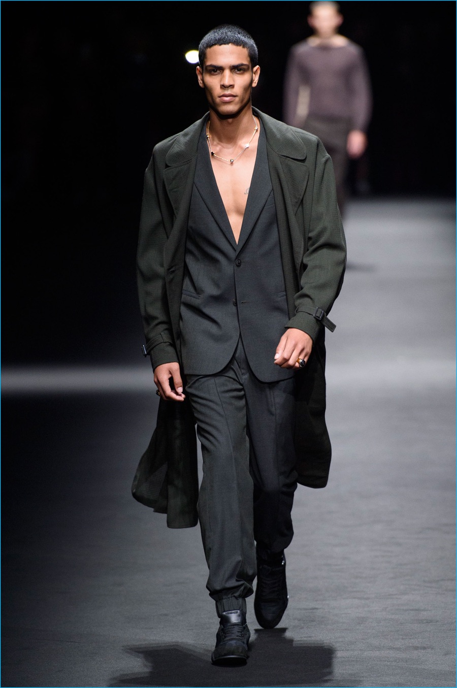 Versace 2017 Spring/Summer Men's Runway Collection