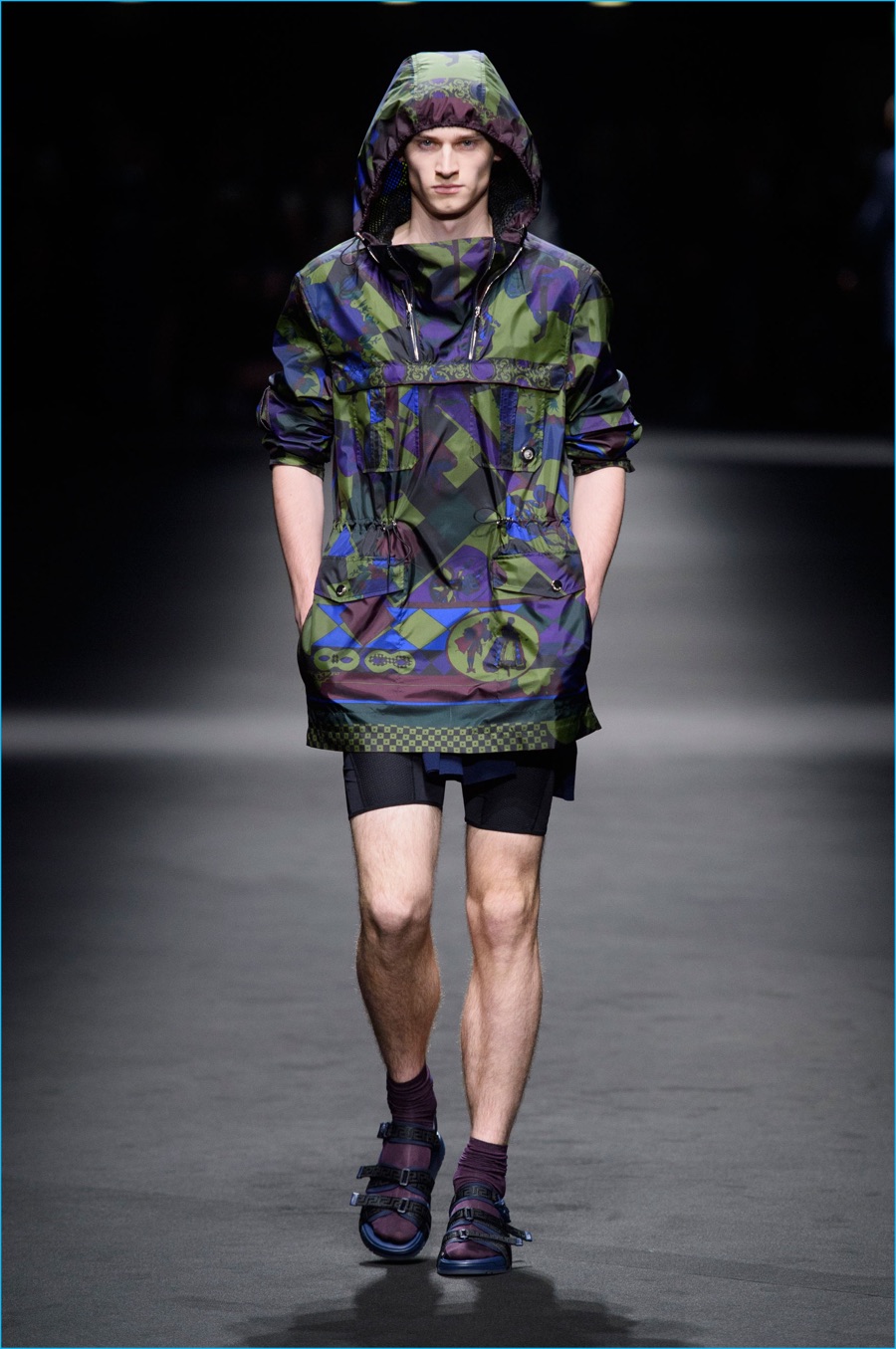 Versace 2017 Spring/Summer Men's Runway Collection