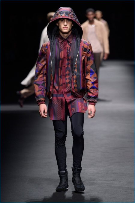 Versace 2017 Spring/Summer Men's Runway Collection