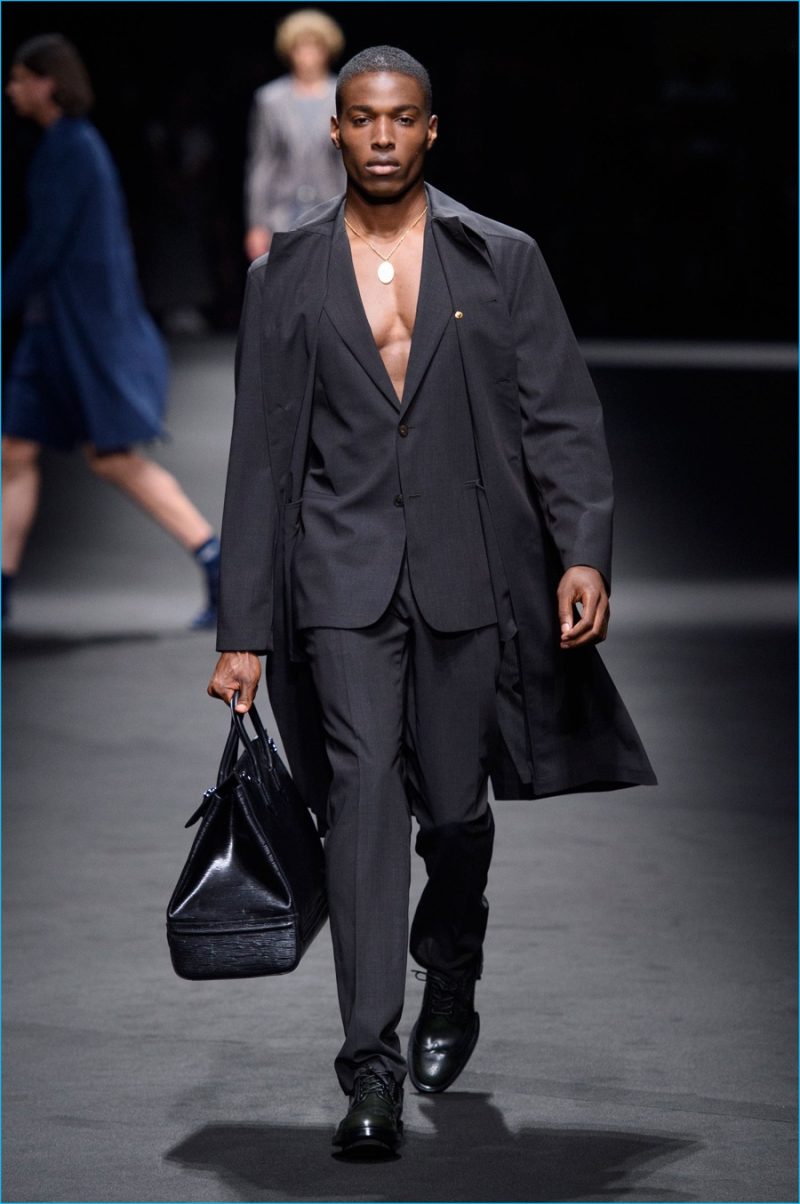 Versace 2017 Spring/Summer Men's Runway Collection