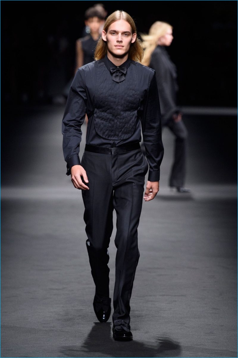 Versace 2017 Spring/Summer Men's Runway Collection