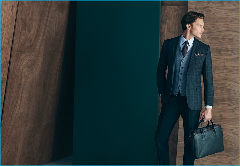 Shaun DeWet Reunites with Damat for Sharp Fall – The Fashionisto