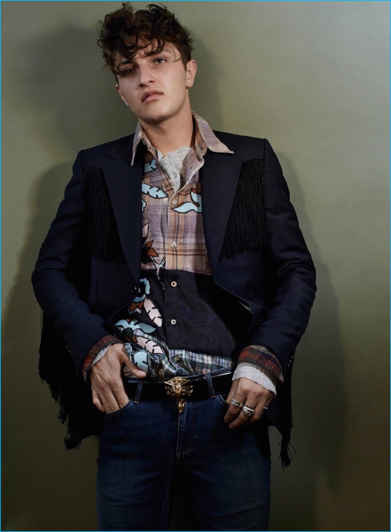 Anwar Hadid Graces the Pages of Vogue Hommes Paris – The Fashionisto