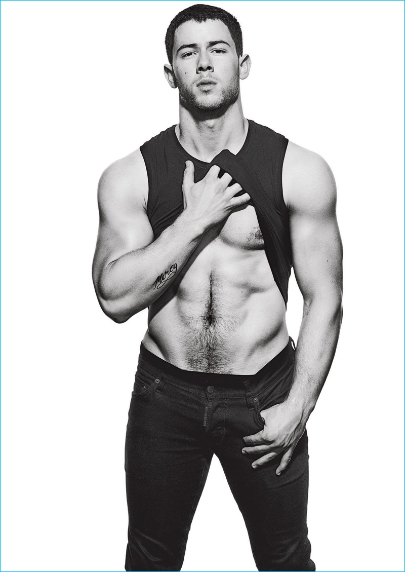 Nick Jonas Flashes His Six-Pack for Men’s Fitness Cover – The Fashionisto