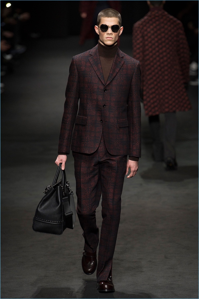 Versace Fall/Winter 2017 Men's Collection