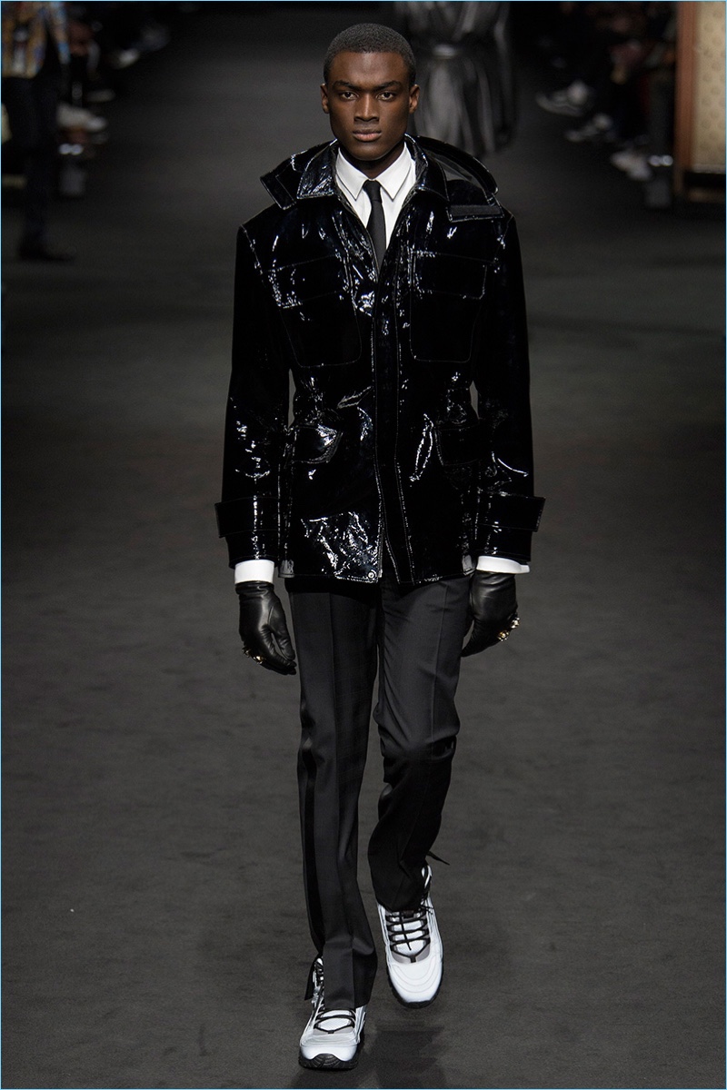 Versace Fall/Winter 2017 Men's Collection