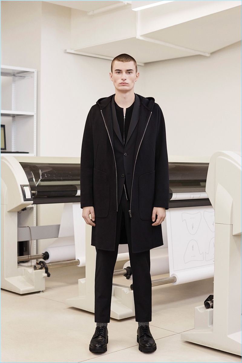 Theory Turns Out Uniform Fashions for Fall ’17 Collection – The Fashionisto