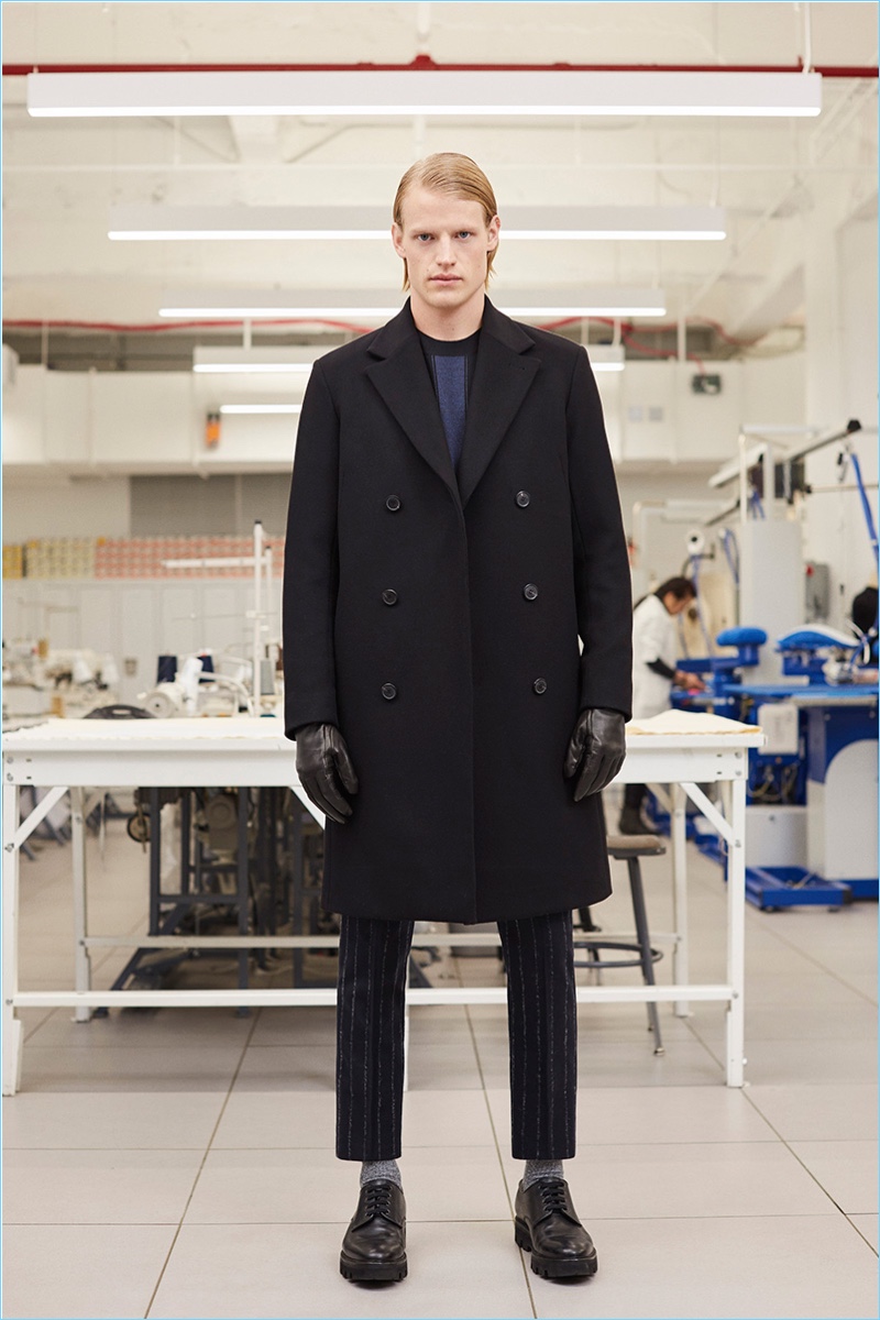 Theory Turns Out Uniform Fashions for Fall ’17 Collection – The Fashionisto