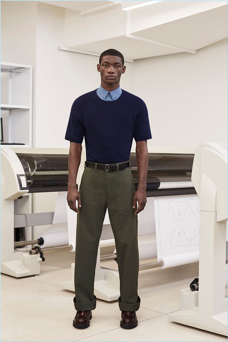 Theory Turns Out Uniform Fashions for Fall ’17 Collection – The Fashionisto